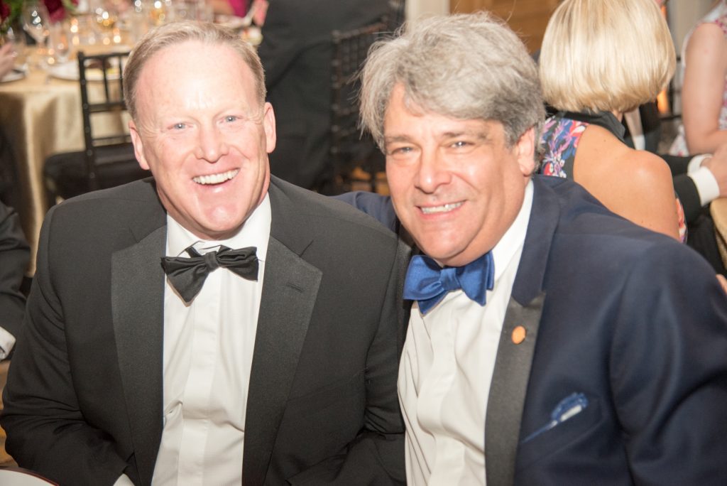 Social Diary: A Glittery Salute – Washington Life Magazine