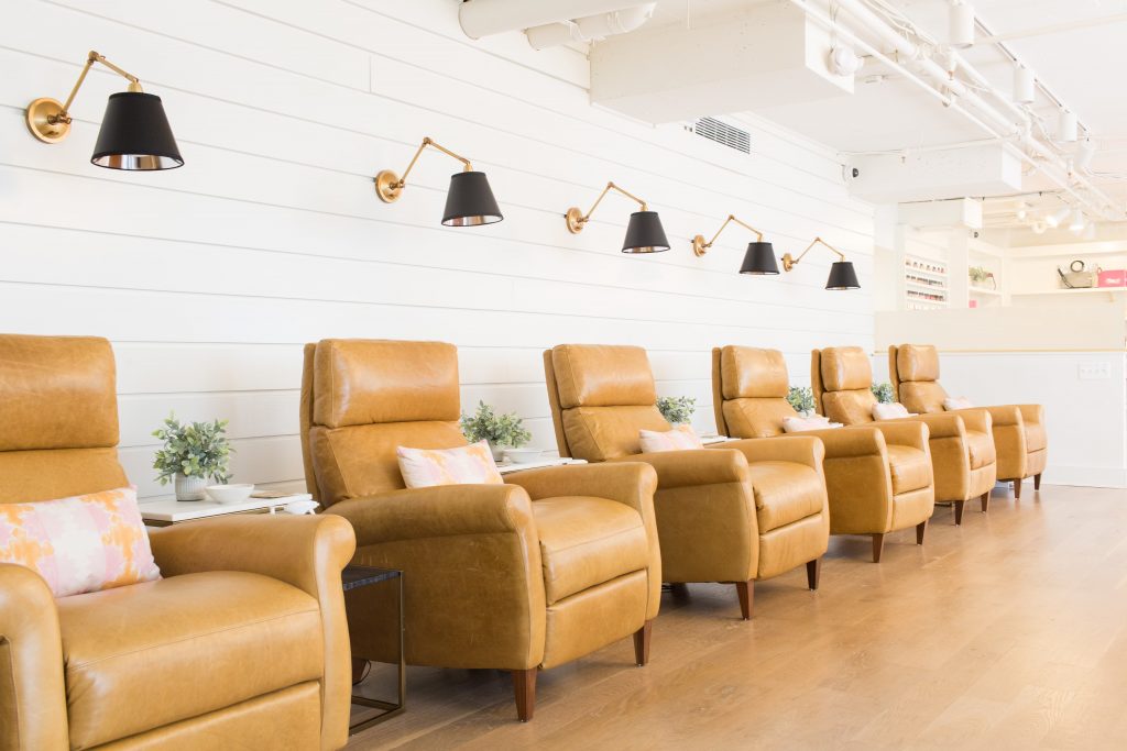 Give Your Nails Their Time to Shine at These Salons Right at Your ...
