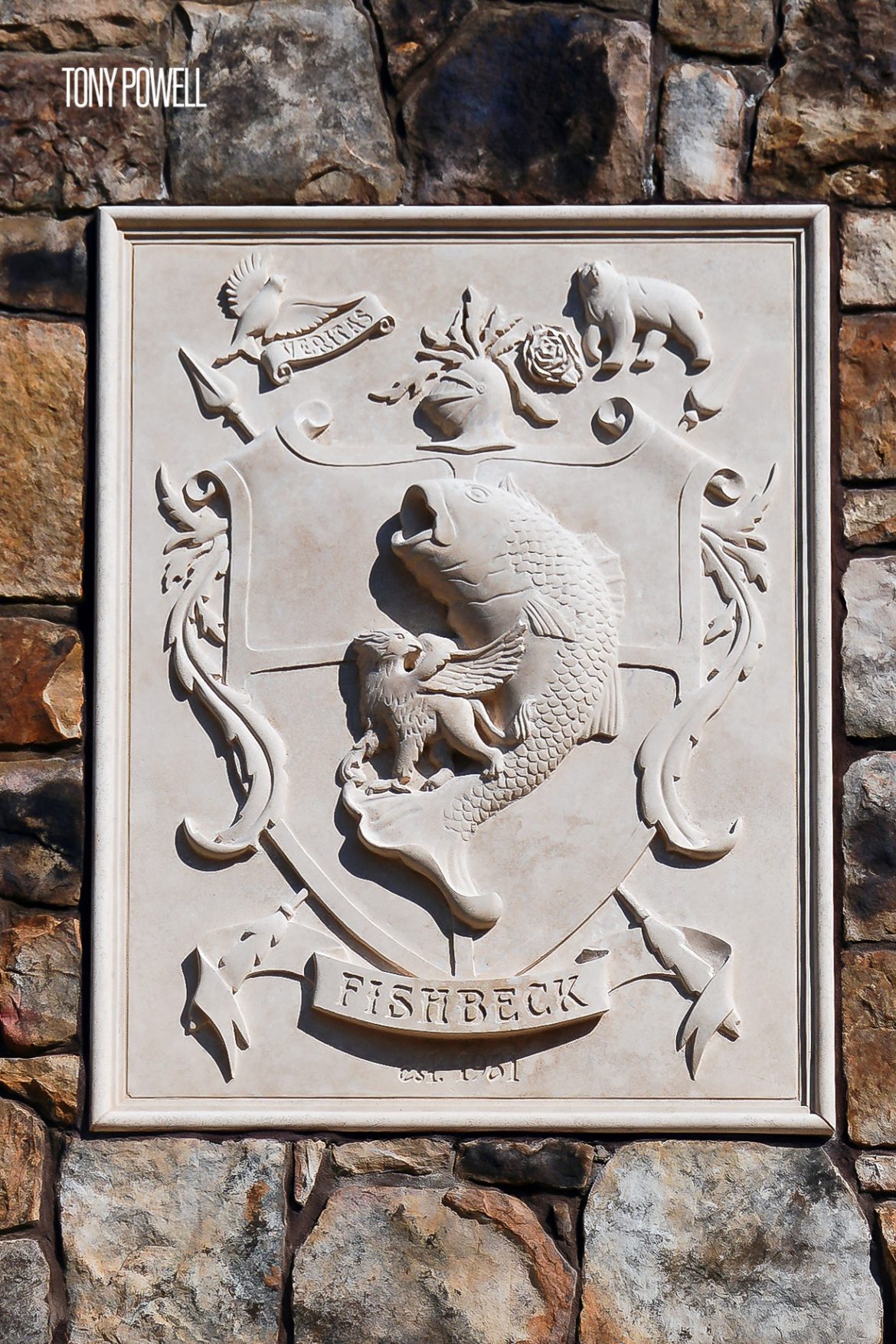 Outside Homes: An Artist’s Eye, A Castle’s Brook – Washington Life Magazine